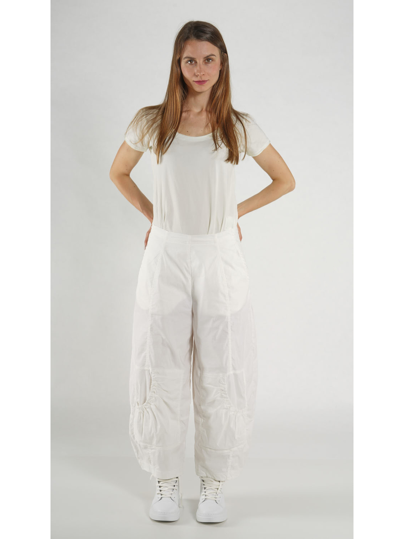 Rundholz Black Label - Balloon-shaped pants with dividing seams ...